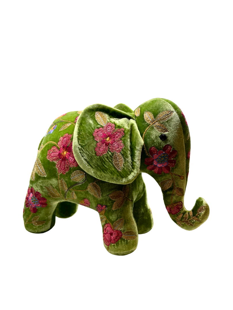 Lesbonnes. MEGAN: Emerald Elephant (SOLD)